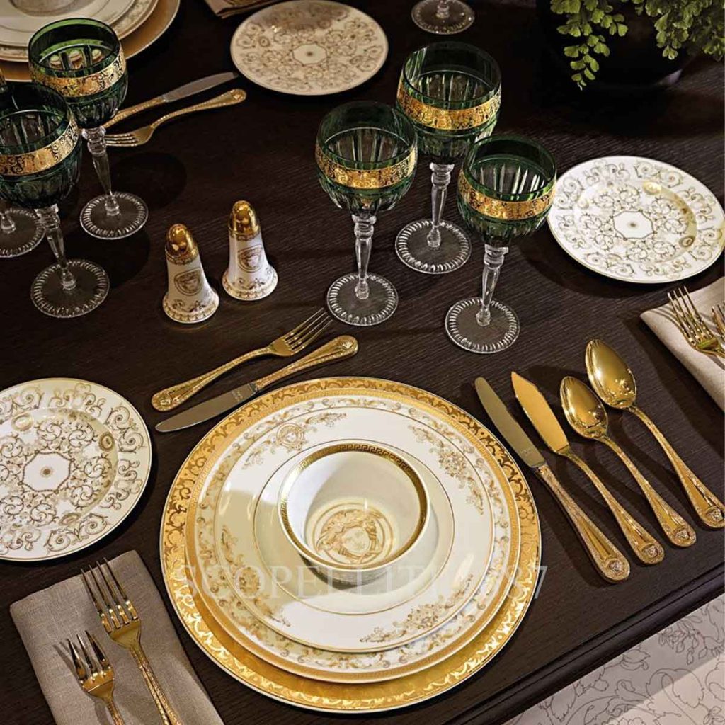 Luxurious Versace Plate 27 cm Medusa Gala - Porcelain